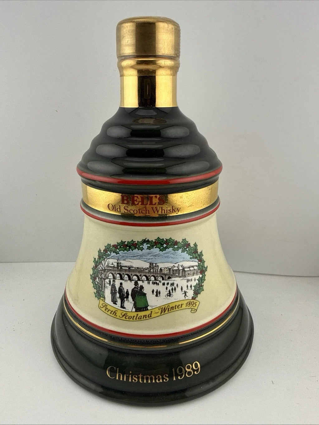 Bell’s Extra Special 1989 Christmas Bell Decanter 8 Year Old 70cl Full ...